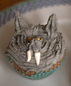 Recipe: Wolf Cupcakes