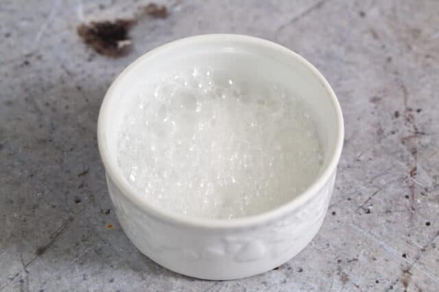 "Emergency" No Yeast Bread - A quick & easy loaf with no rising time