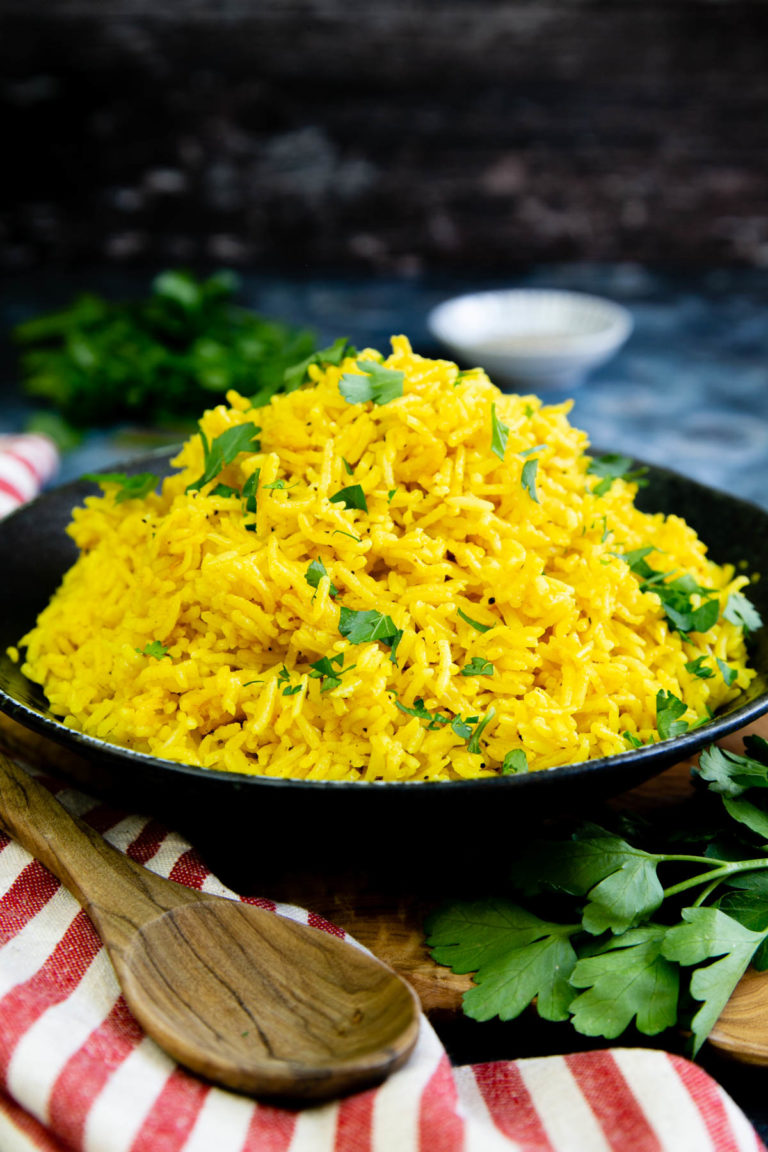 Easy Turmeric Rice Recipe (Golden Rice) - Helen's Fuss Free Flavours