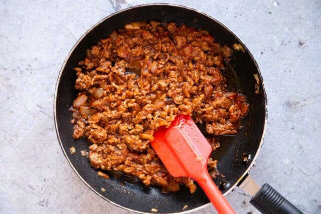 Mince Pizza ( Lahmacun or Lahmatzoun) - Helen's Fuss Free Flavours