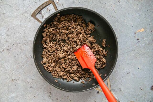 Slow cooker beef chili with minced beef - Helen's Fuss Free Flavours