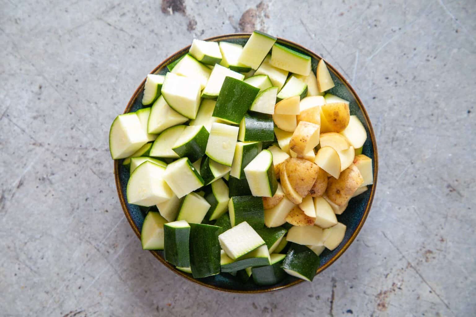 Slow Cooker Courgette Soup (Zucchini Soup) - Helen's Fuss Free Flavours