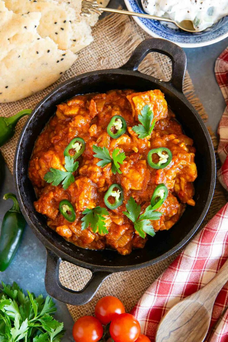 Chicken Bhuna - the Perfect Indian Fakeaway Recipe - Helen's Fuss Free ...